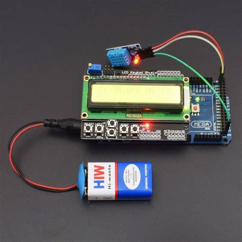 Temperature And Humidity Monitor With Dht11 Sensor And Lcd Shield