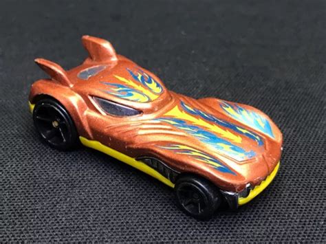 Hot Wheels Howlin Heat Collectable Scale 164 699 Picclick Au