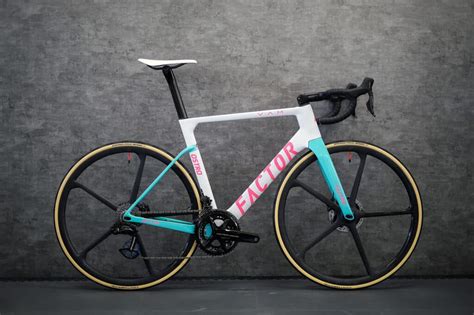 Factor Ostro Vam Prisma Studio Custom Vires Velo