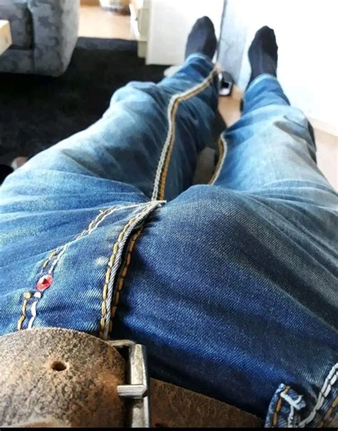 I Think I Am Slowly Turning Into A Daddy But The Bulge Is Still Noticeable Scrolller