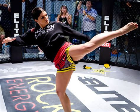 Gina Carano Caged Heat