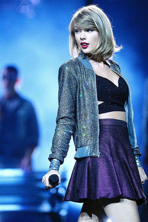 Taylor Swift Pics Taylor Swift Photos Taylor Swift Portfolio Pics Taylor Swift Personal