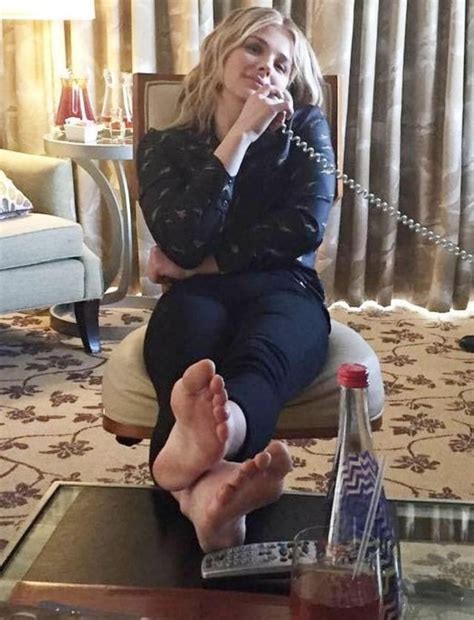 Linda Kozlowski Feet Celebrityfeet