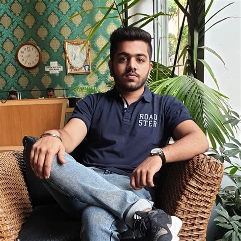 about himanshu mahajan medium