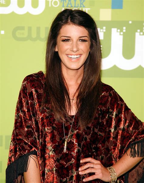 Shenae Grimes Beech