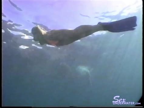 SexUnderwater E0006 Scuba Girls Play In The Ocean Underwater In Ocean Play 3