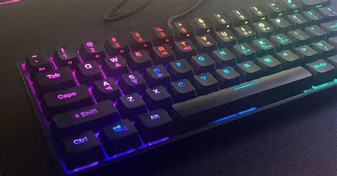 Surefire Kingpin M1 Gaming Keyboard Review Awesome Feature Rich Budget Keyboard Mirror Online