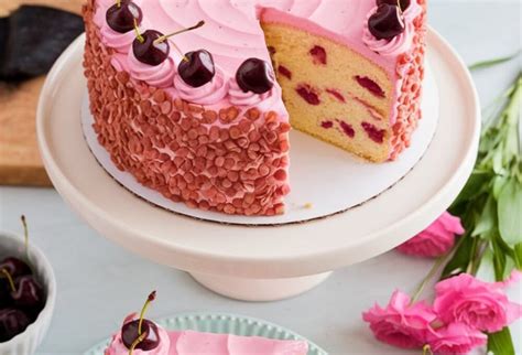 Cherry Chip Cake Sugarandcinnamon