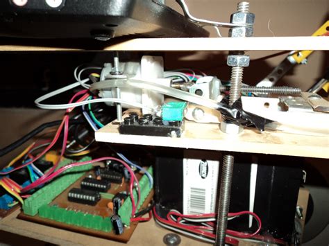 Icaro Robot Con Brazo Actuador
