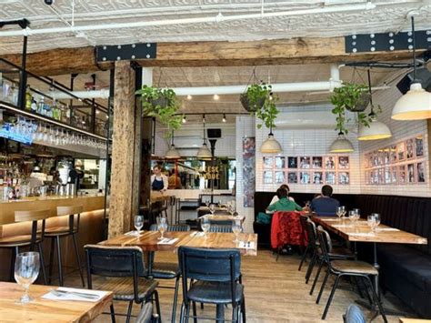 Buvette Nicole Updated July 2026 31 Photos And 24 Reviews 324 Rue
