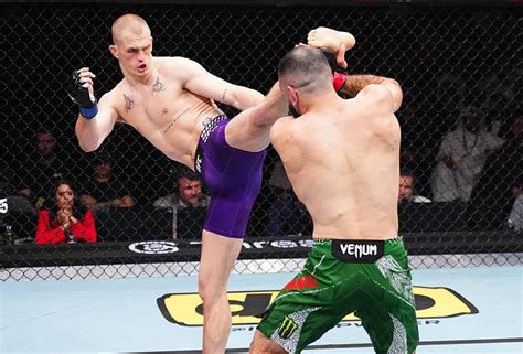 Ian Machado Garry Domine Lancien Champion Belal Muhammad Et Réclame Sa