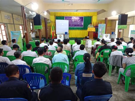 အုတ်ဖိုမြို့နယ်တွင် မြန်မာအီလက်ထရောနစ်မဲပေးစက်ဖြင့် လက်တွေ့သရုပ်ပြစမ်းသပ်မဲပေးလေ့လာခြင်း ဆောင်ရ