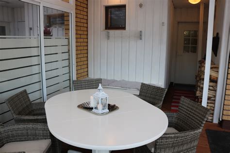 Tuuliannikantuvassa Lasitettu Terassi Vihdoin Valmis