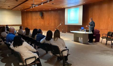 Presentación Del Nuevo Equipo Del Laboratorio Vitek Ms Prime “maldi Tof” Área Operativa Norte