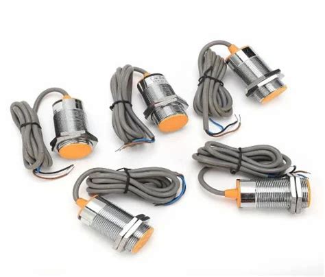 Omron Capacitive Proximity Sensor 5 Mm At ₹ 399 In Coimbatore Id