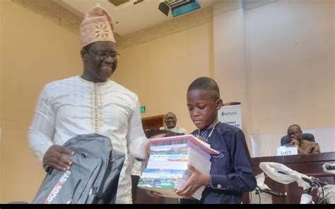 1ère édition Du Concours De Poésie Oscar Des Enfants Champions Du