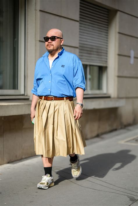 Male Celebrities Wearing Skirts 60 Photos Moonagedaydreamfilm