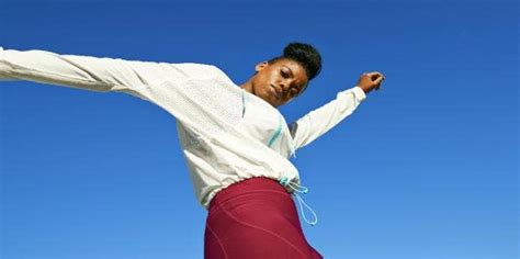 How Venus Sextile Uranus Will Affect Your Zodiac Signs Love Horoscope And Relationships