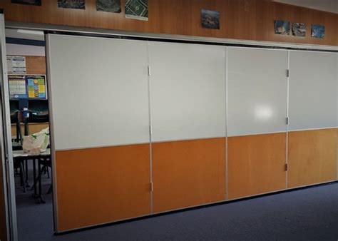 Operable Wall Partitions With Retractable Floor Seals For Classrooms By