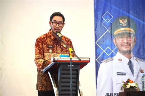 Jeje Ritchie Ismail Terbitkan Se Wisata Aman Hadapi Libur Natal 2025 Dan Tahun Baru 2026