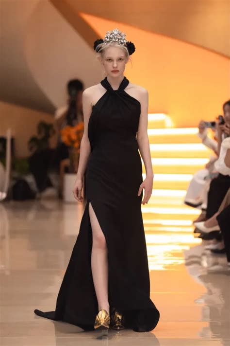 인기있는 유색 웨딩드레스 종류 4가지 다이렉트웨딩으로 스드메비용 스드메패키지비용 아끼기