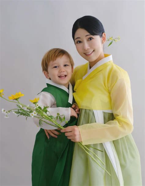 사유리 아들 젠과 남긴 가족사진…반응 들썩 네이트 연예