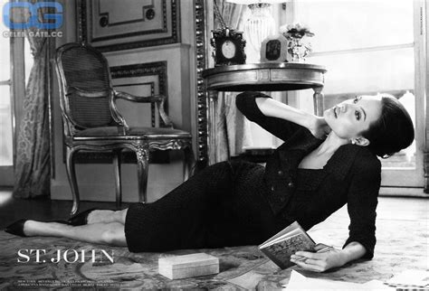 Angelina Jolie Nude 212 Hot Leaked Pics Naked 18 Uncensored