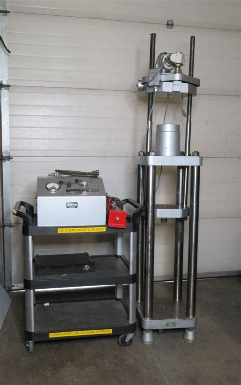 Morehouse Ucm 100 Universal Force Calibration Machine 100k Astm E74 Iso 376 Bullseye Calibration