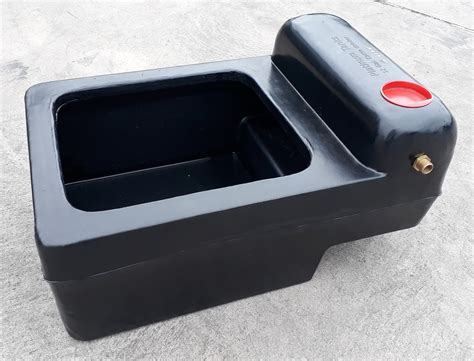 Plastic Field Drinker Leam Agri Ltd