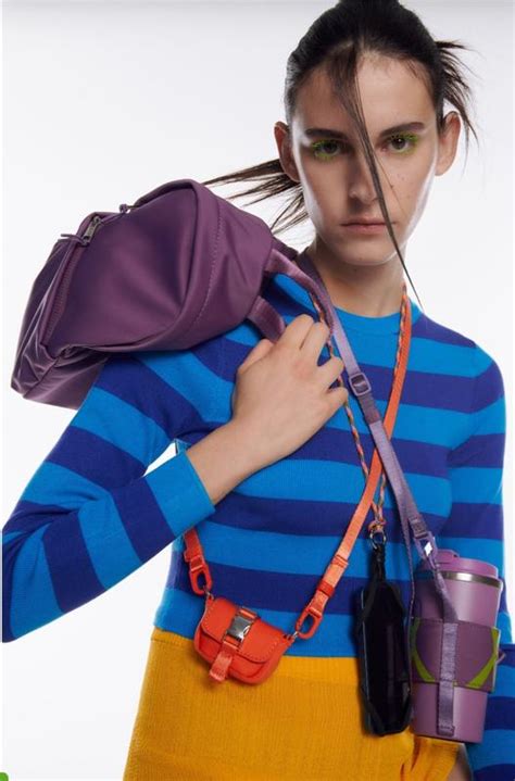 Рюкзак Zara — ціна 999 грн у каталозі Рюкзаки Купити аксесуари за доступною ціною на Шафі