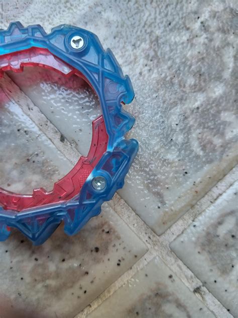 Xiphoid Blade Crack 2 Days Of Use R Beyblade