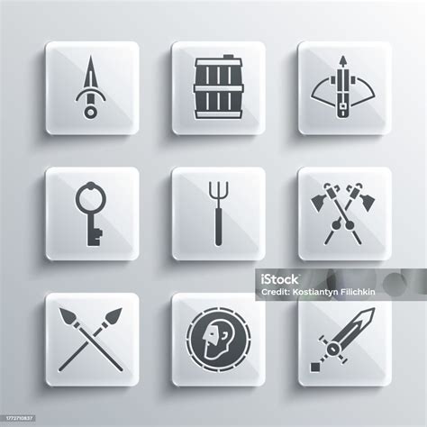 고대 동전 중세 검 교차 중세 도끼 정원 갈퀴 창 오래 된 열쇠 단검 및 화살표 아이콘이 있는 전투 석궁을 설정합니다 벡터 강철에 대한 스톡 벡터 아트 및 기타 이미지