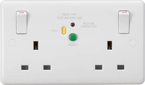 Knightsbridge Cu9rcd 13a 2g Rcd Switched Socket 30ma Outboard