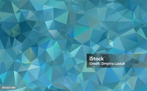추상 낮은 폴 리 배경입니다 삼각형의 패턴입니다 다각형 디자인입니다 블랙을 스트레칭 하늘색 파란색 녹색입니다 무지개의 모든 색깔입니다 래스터 복사 0명에 대한 스톡 사진 및