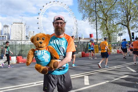 Actor Jamie De Courcey Completes London Marathon For The The National Brain Appeal