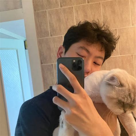 Semyeong Gim Threads Say More