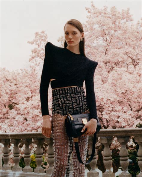 Izzy Wild Blow Models