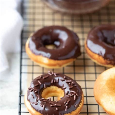 Chocolate Buttermilk Baked Donuts I Heart Eating