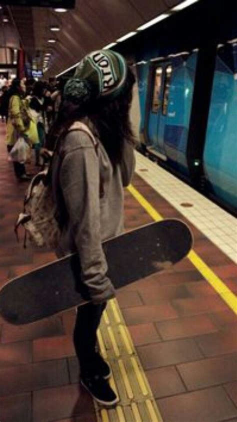 Emo Girls Rock Skater Girl Outfits Skate Girl Skater Girls