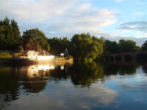 Sonning River Reading Berkshire Outdoor