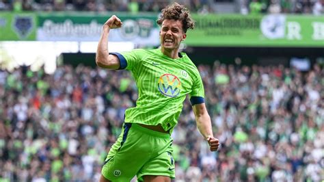 1 Fc Köln Effzeh Schnappt Sich Ex Nationalstürmer Luca Waldschmidt Transfer Centre News