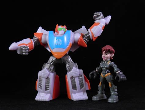 Shes Fantastic Transformers Rescue Bots Dani Burns