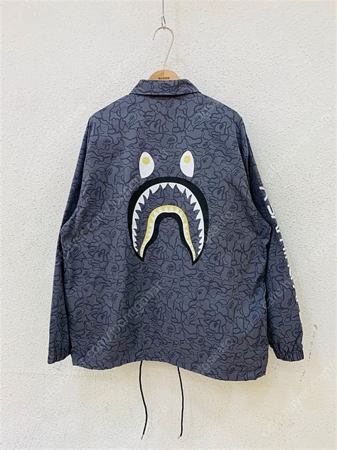 베이프x소라야마 샤크 자켓 Bape코치자켓 A Bat 티셔츠 캐쥬얼의류 중고나라