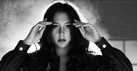 Meet Rising Singer Songwriter Isabelle Fries Maxim