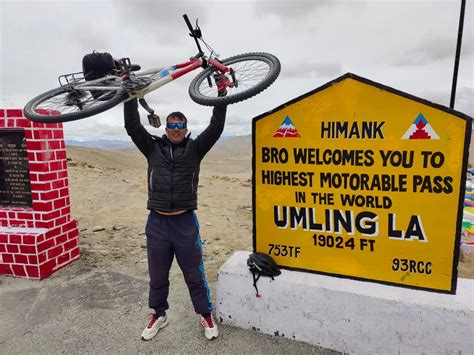 Odisha Dfo Reaches Worlds Highest Motorable Umling La Pass On Bicycle