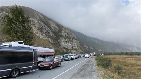 2645 Heavy Trucks Piled Up At Verkhny Lars Checkpoint Alphanews