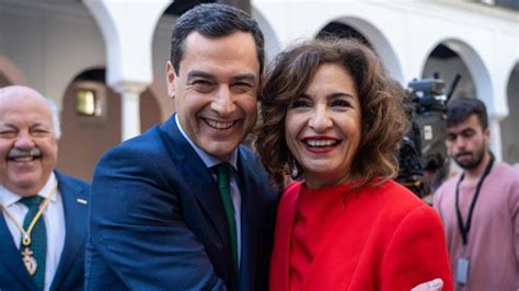 Encuentro Entre Juanma Moreno Y María Jesús Montero Todo Es Postureo