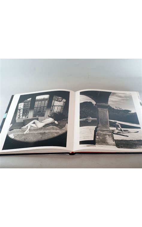 Helmut Newton Sex And Landscapes — Le Centre Ville Antiquités
