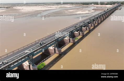 Barrage Structure Stock Videos And Footage Hd And 4k Video Clips Alamy