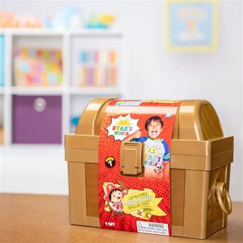 Ryans World Cap`n Ryan`s Micro Mystery Treasure Chest Toy Hobbies